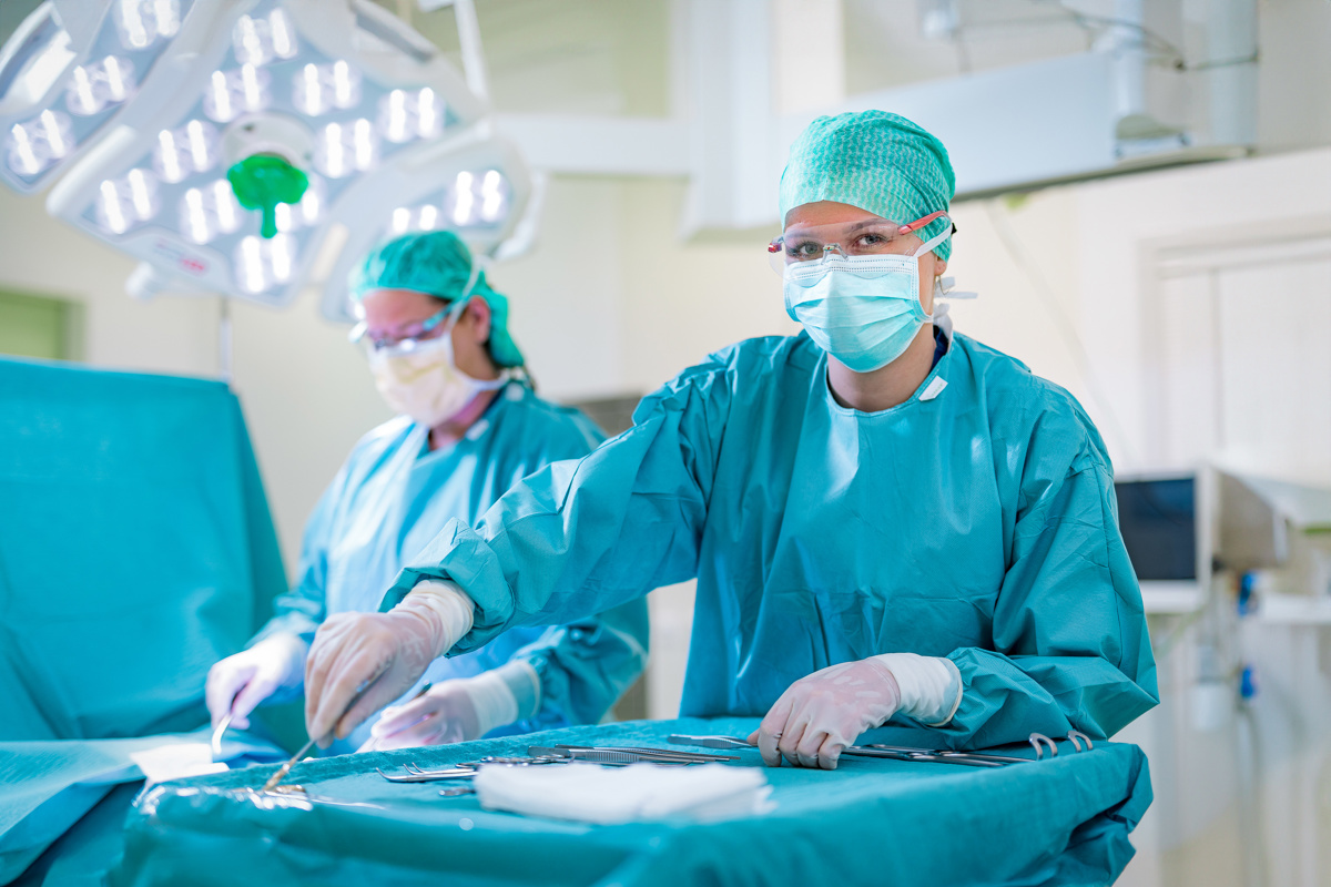 Iris Hendriks – operatieassistente in opleiding - Werken bij Bernhoven ...